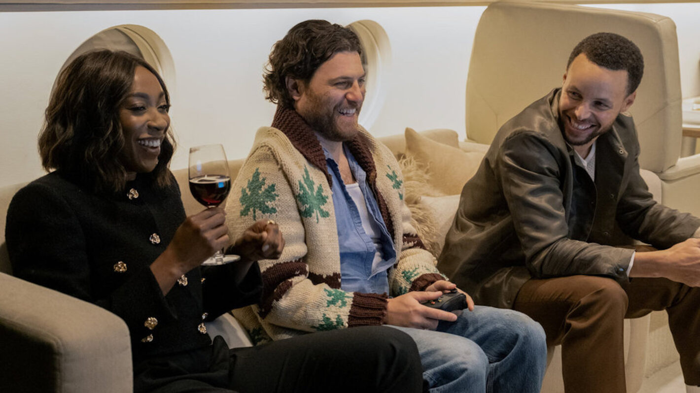 'Mr. Throwback' Interview: Steph Curry, Adam Pally & Ego Nwodim