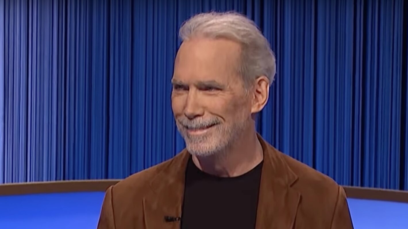 'Jeopardy!' Fans Go Wild for Celebrity Lookalike Contestant