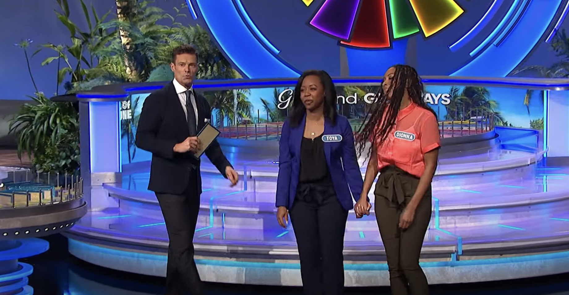 'Wheel of Fortune' Fans Baffled After Show Goes Back to Its Old Set