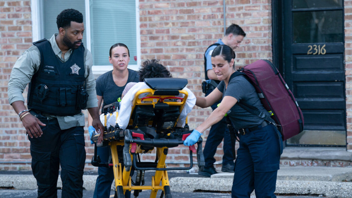 'Chicago P.D.' Preview: LaRoyce Hawkins Talks Atwater's Season 12 Love ...