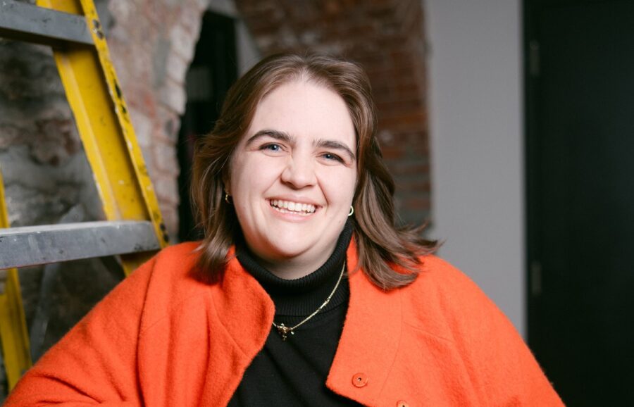 Leah Williams's Articles