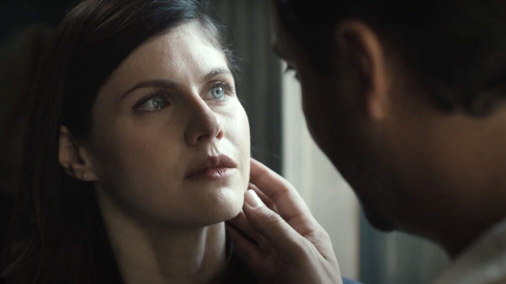 'Mayfair Witches' Exclusive: Alexandra Daddario & Jack Huston Preview ...