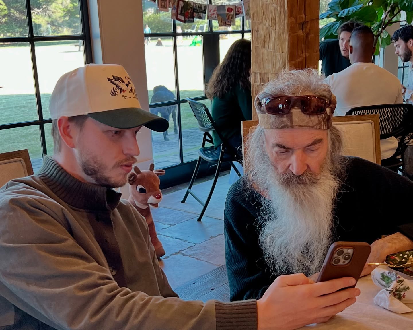 See Phil Robertson & 'Duck Dynasty' Stars Celebrate Miss Kay's Birthday