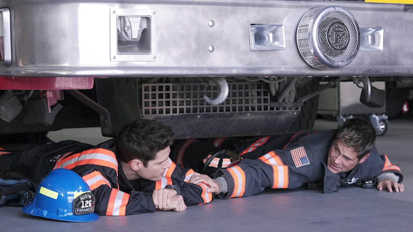 '9-1-1: Lone Star' Interview: EP Previews 'Casualty-Strewn' Series Finale