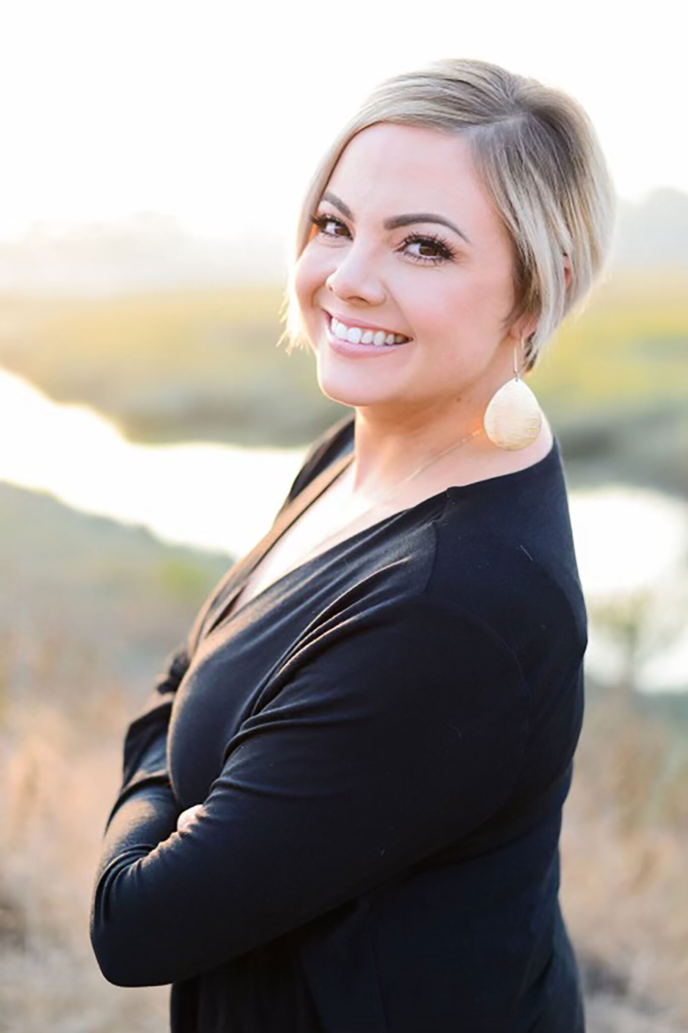 'Scamanda,' 'Extracted,' 'The Americas': 3 New Broadcast TV Shows You ...