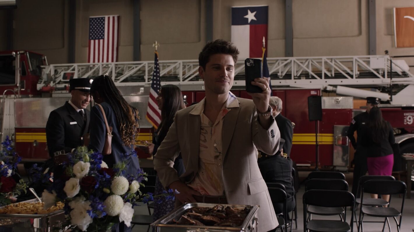 '9-1-1: Lone Star' Interview: Rob Lowe on Show's Ending, If He'd Play ...