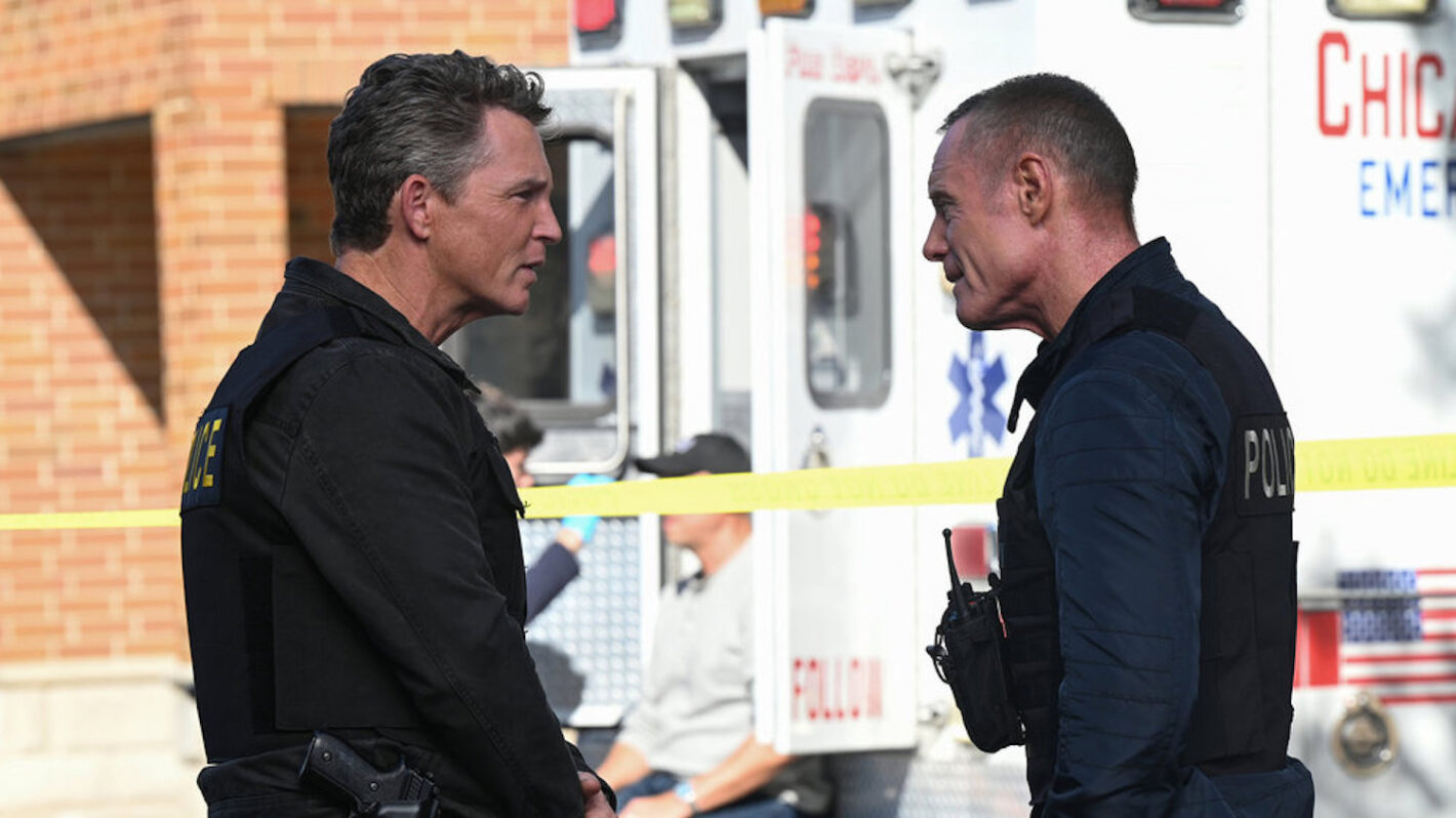 'Chicago P.D.' Interview: Jason Beghe on Voight vs. Reid, Relationship ...