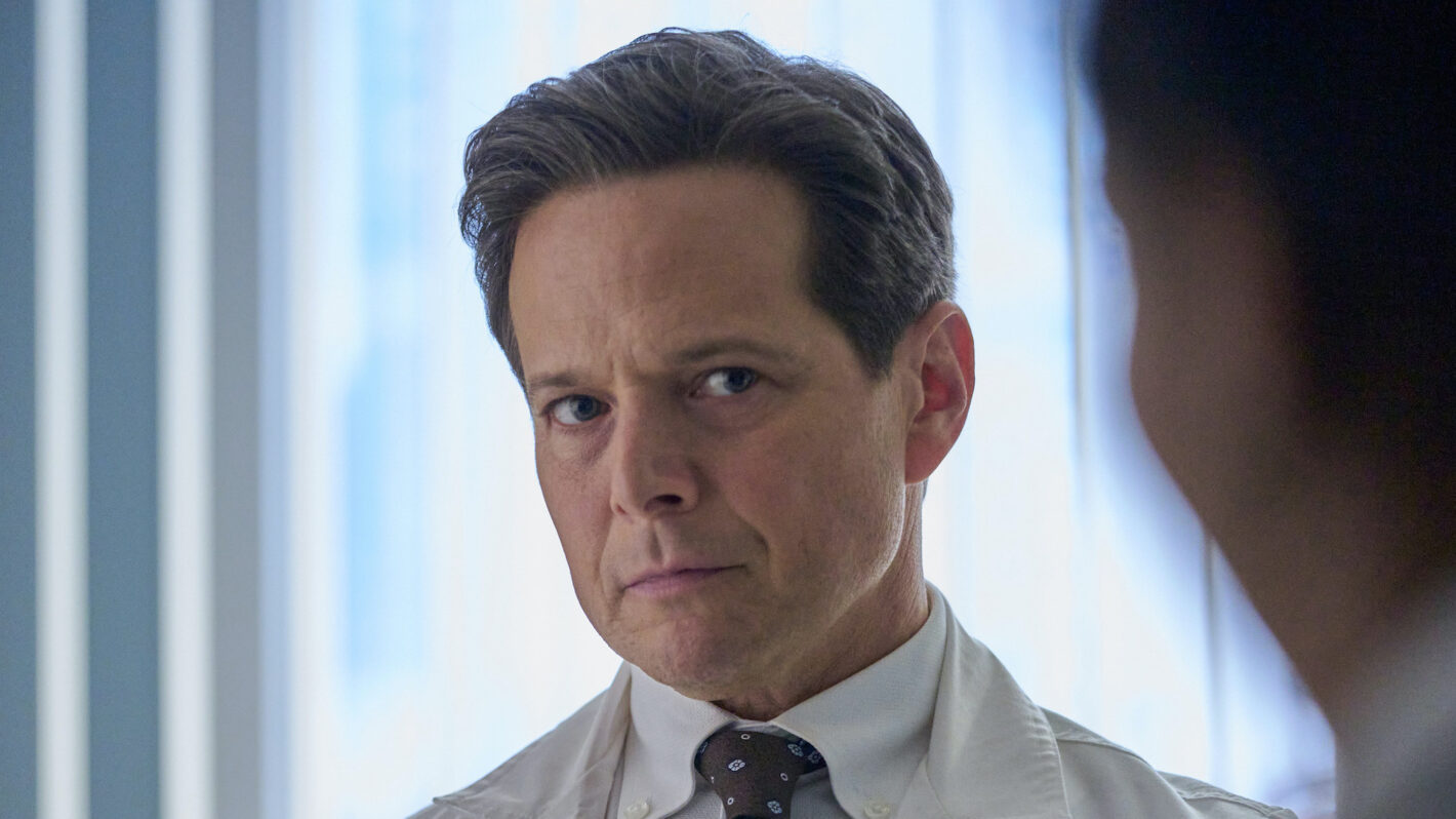 'Doc' Interview: Scott Wolf on Major Richard Reveal, Family Life