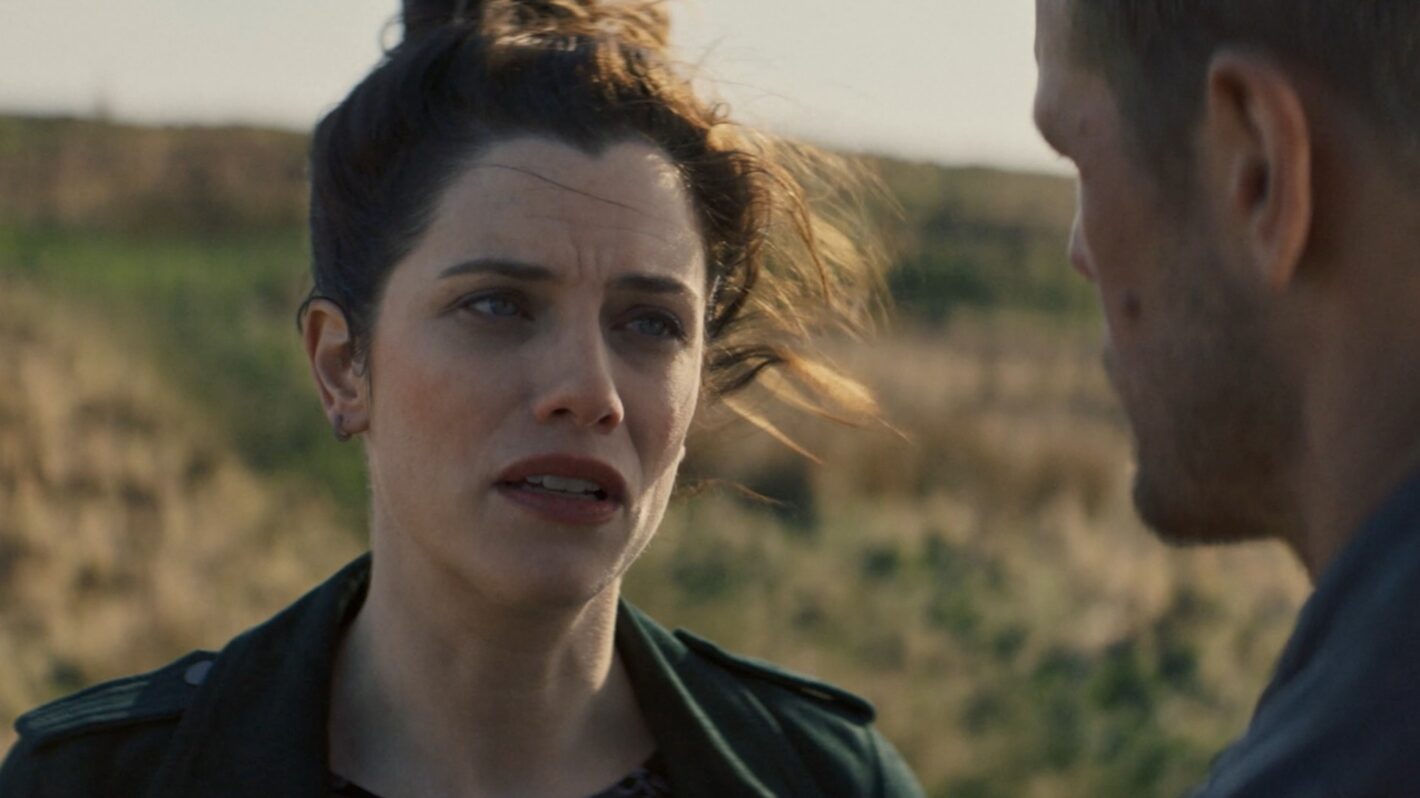 ‘The Couple Next Door’ Finale First Look: Sam Heughan’s Danny Pleads ...