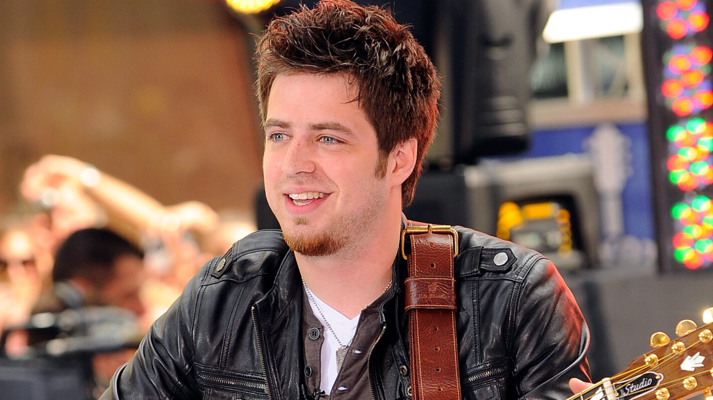 Lee DeWyze Now: Inside 'American Idol' Winner's Life 15 Years After the Show