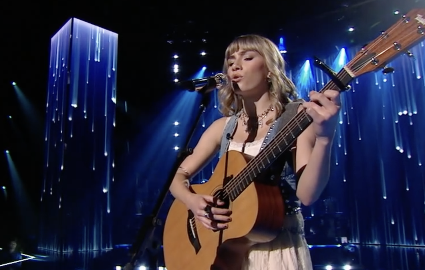 'American Idol' 2025: Top 20 Perform Songs of Faith on Easter Sunday ...