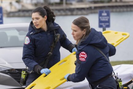 'Chicago Fire': Jocelyn Hudon Talks Novak and Violet, 'Med' and 'P.D ...