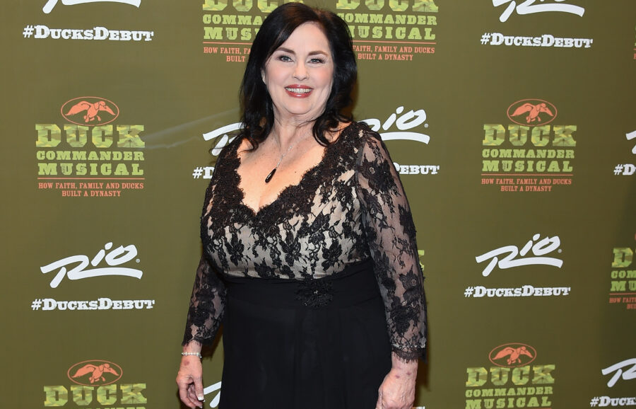 Kay Robertson - Personality