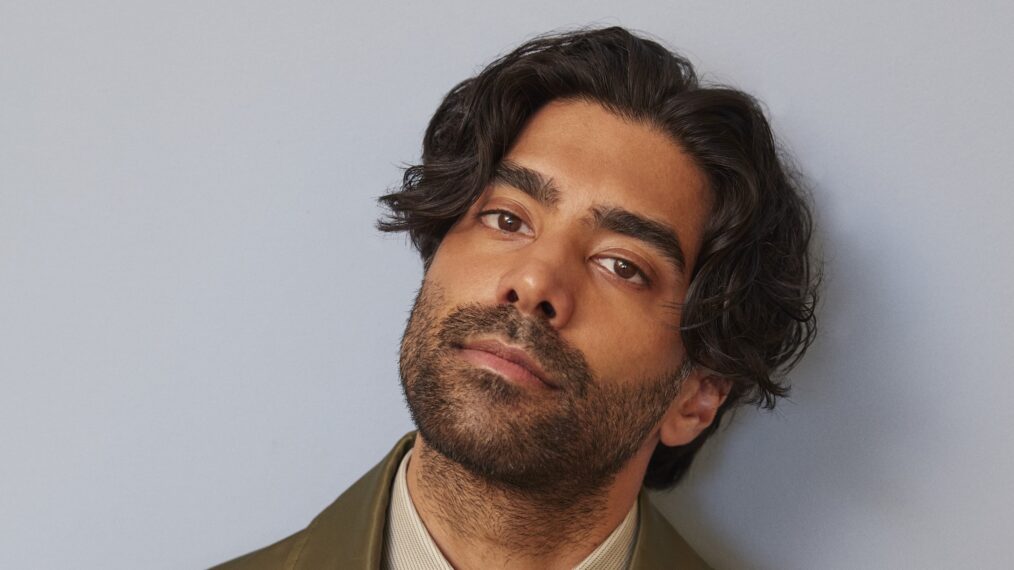 'Ginny and Georgia': Raymond Ablack on Joe, Georgia Relationship, Baby ...