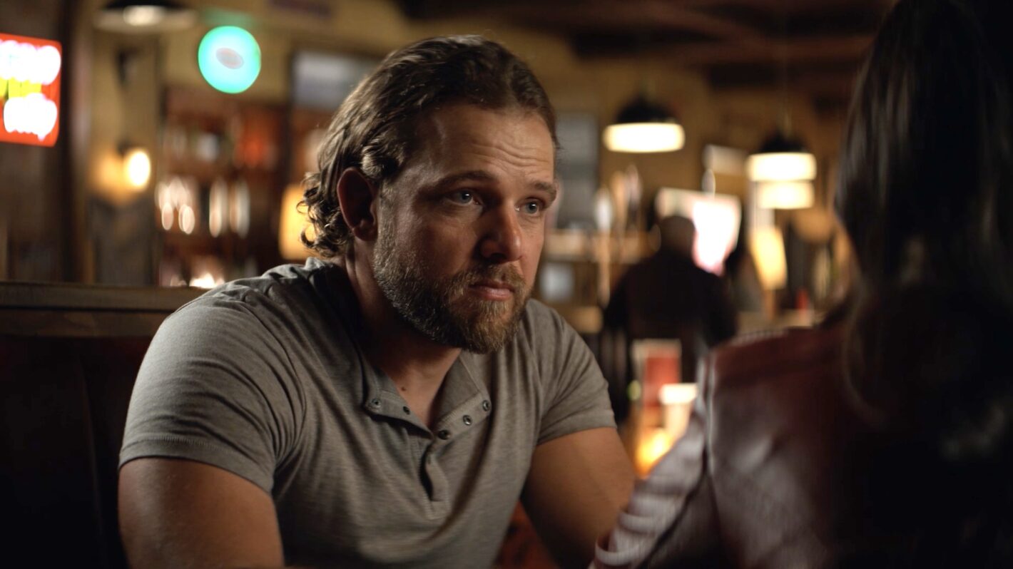 'Sheriff Country' Exclusive Sneak Peek: Max Thieriot Crosses Over, Skye ...