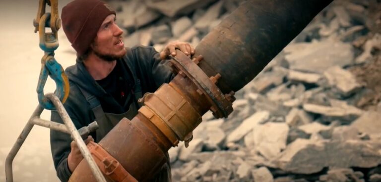 Familiar Face Makes Unexpected Return to Join Kevin Beets & Reveals ...