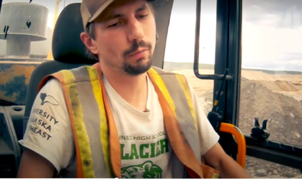 'Gold Rush': Parker Schnabel Puts Pressure on Kevin Beets to Pay Back ...