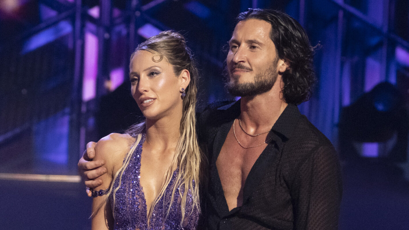'Dancing With the Stars': Alix Earle Reveals Mom's Breast Cancer Diagnosis