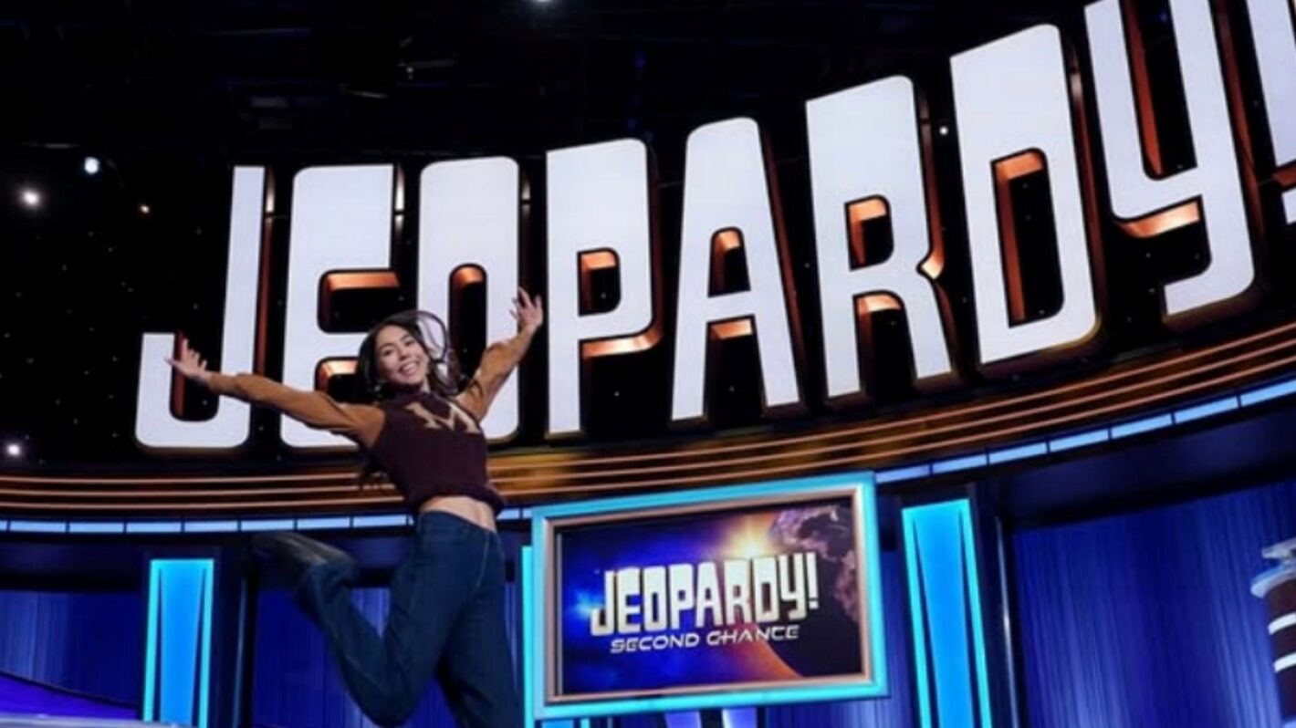 'Jeopardy!': Michelle Tsai Shares Hot Tub & Behind-the-Scenes Photos ...